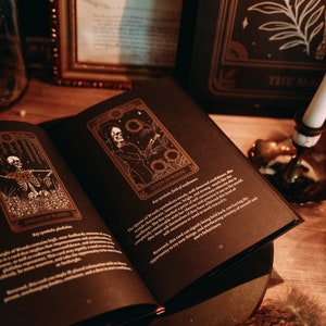 The Marigold Tarot: A Guide to the Symbolism - Hardcover Guidebook ...