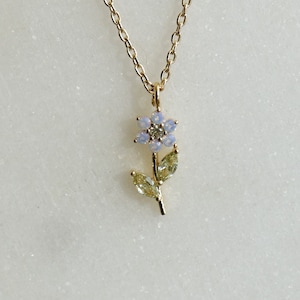 Dainty 18k Gold Blue Gem Flower Petal Necklace, Crystal Studded ...
