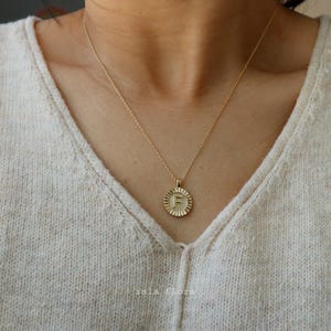 Letter F Fluted Medallion Pendant Necklace, Gold F Name Necklace ...