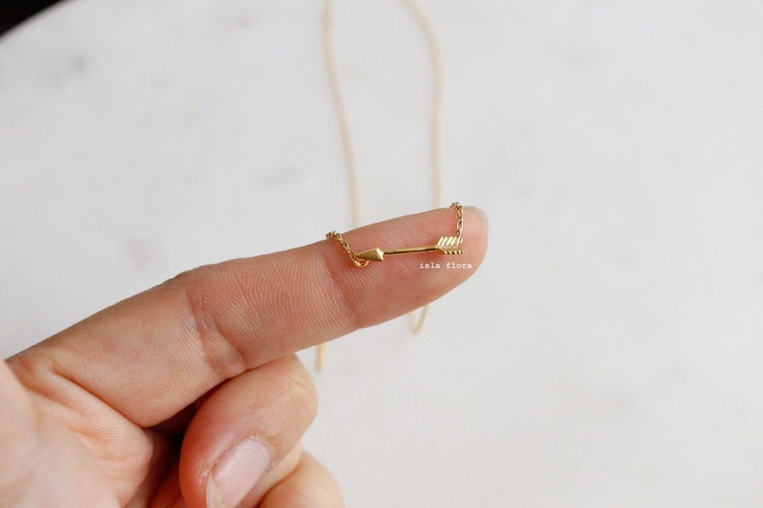 Minimal Small Arrow Necklace, Dainty, Thin Feather Arrow, Delicate Fine ...