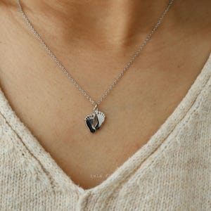 Dainty Cute Feet Pendant Necklace, Toes Precious Footprints, Gold ...