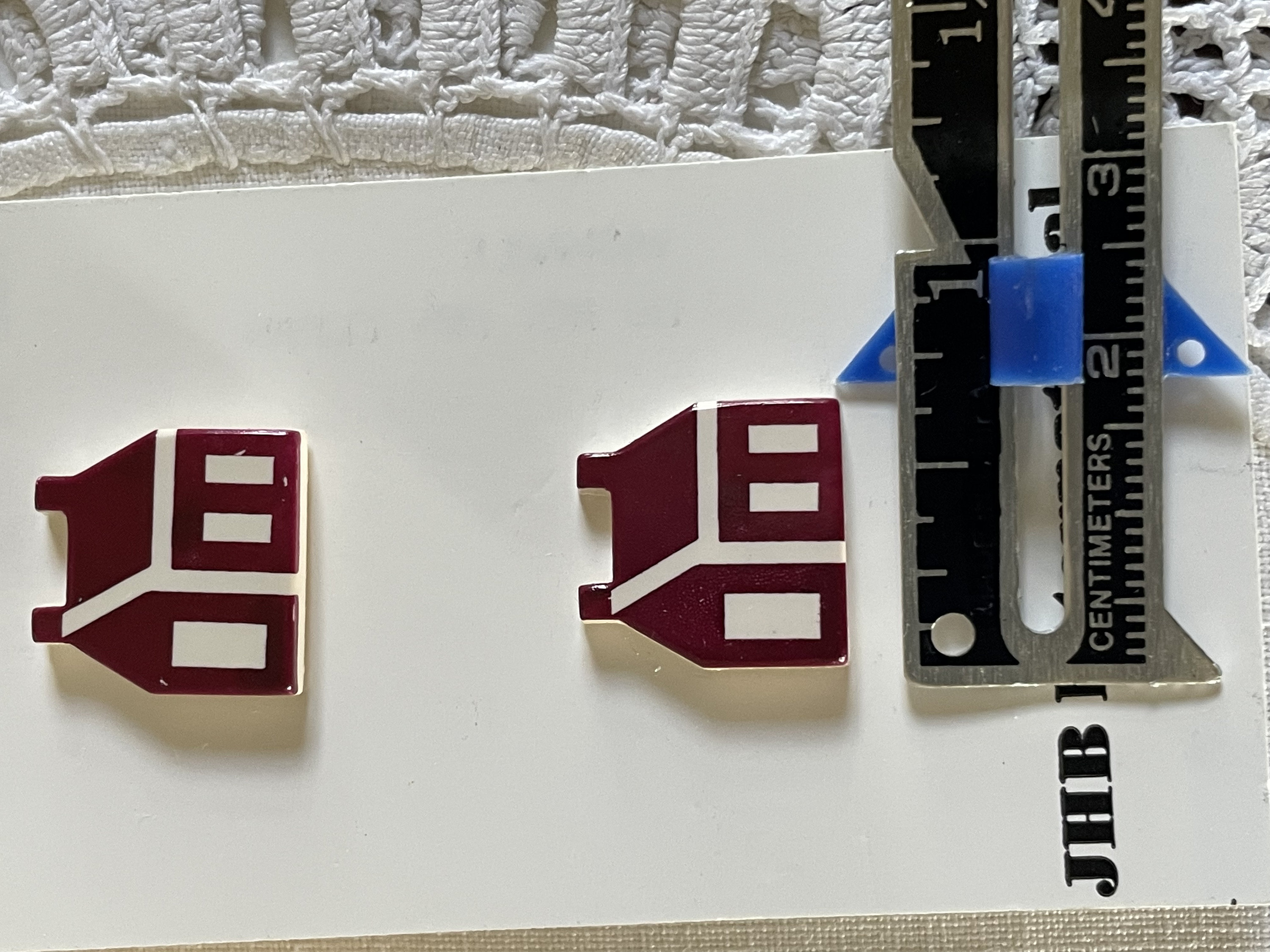 JHB Quilt Block or Stencil Style House Buttons Deep Red Color - Etsy