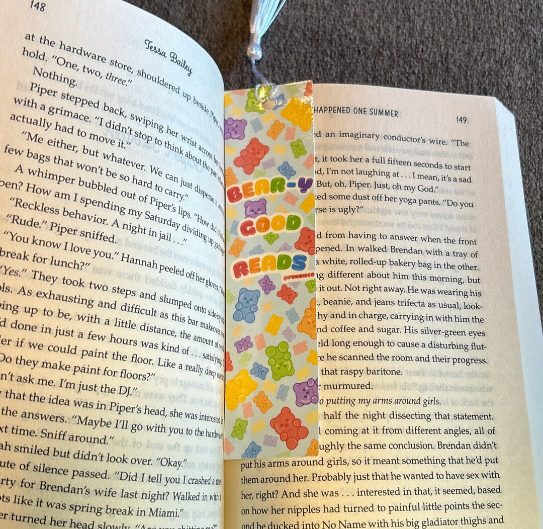 Bear-y Good Reads Bookmark - Etsy