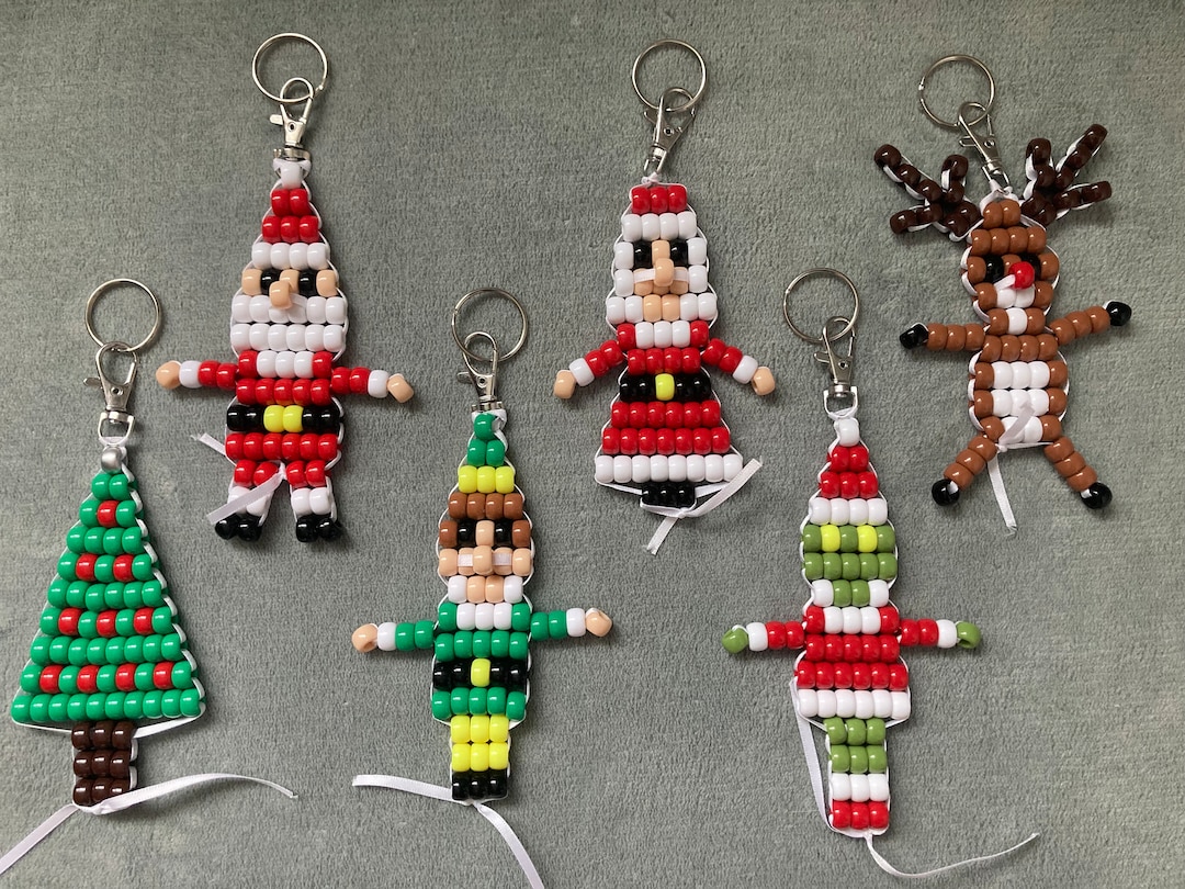 Holiday Character Beaded Keychain - Etsy