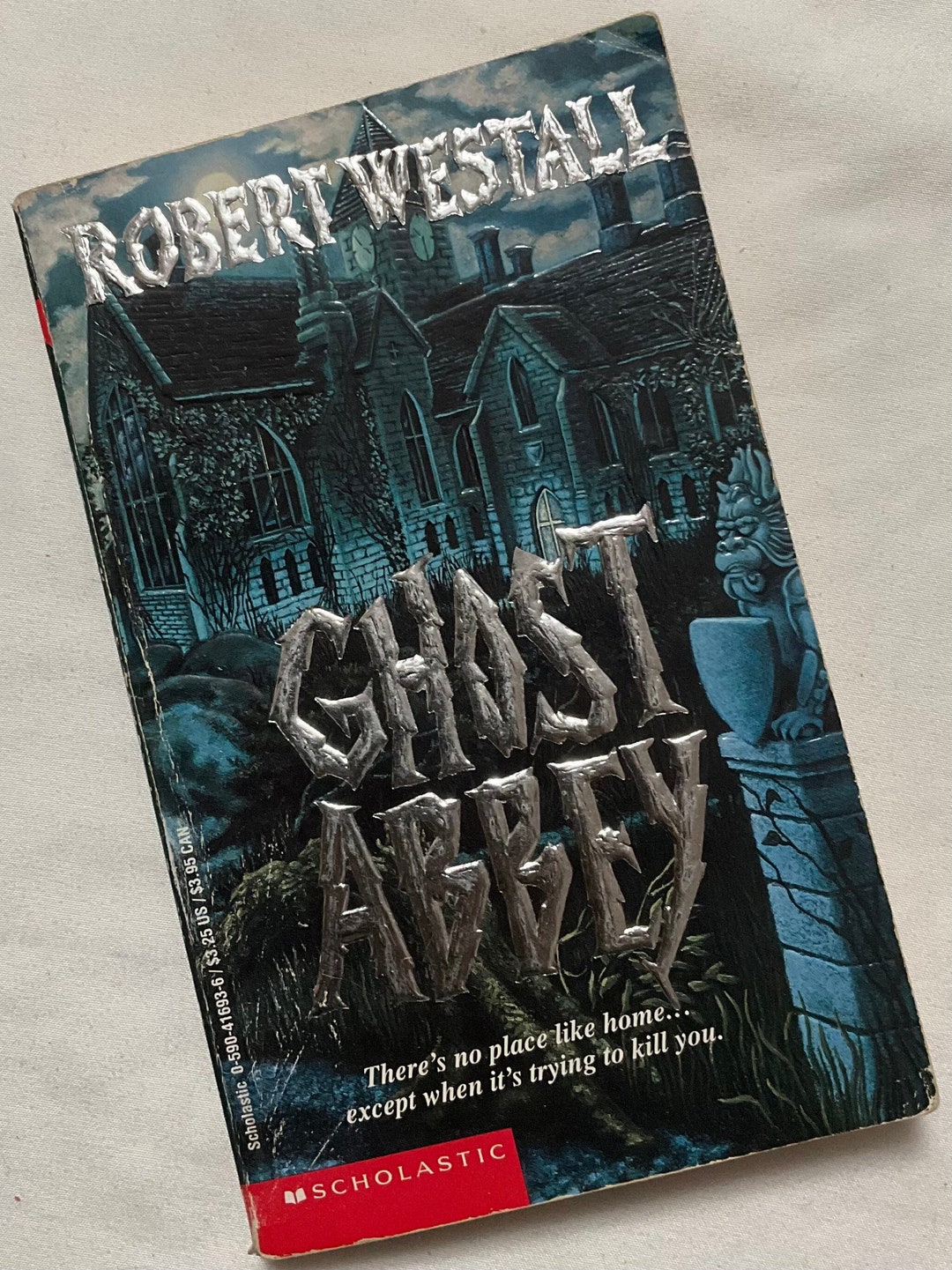 Point Horror - Ghost Abbey - Etsy