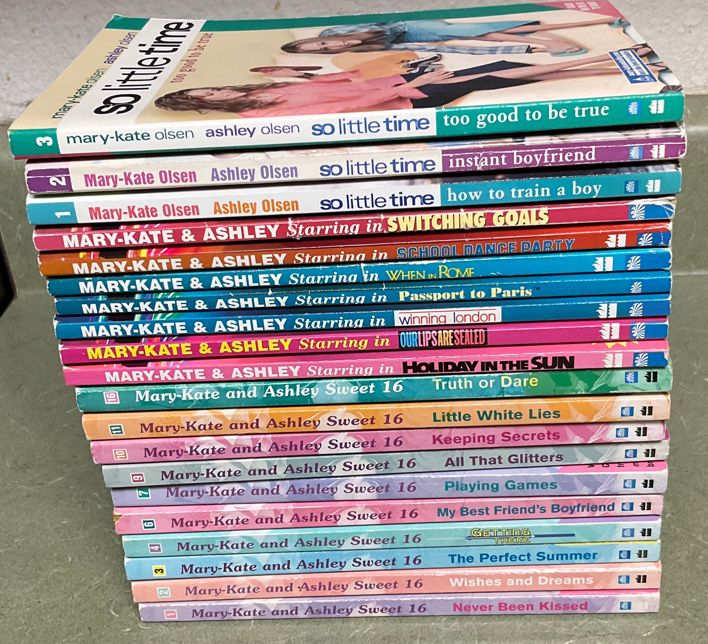 Assorted Mary Kate and Ashley Books Set of 20 - Etsy