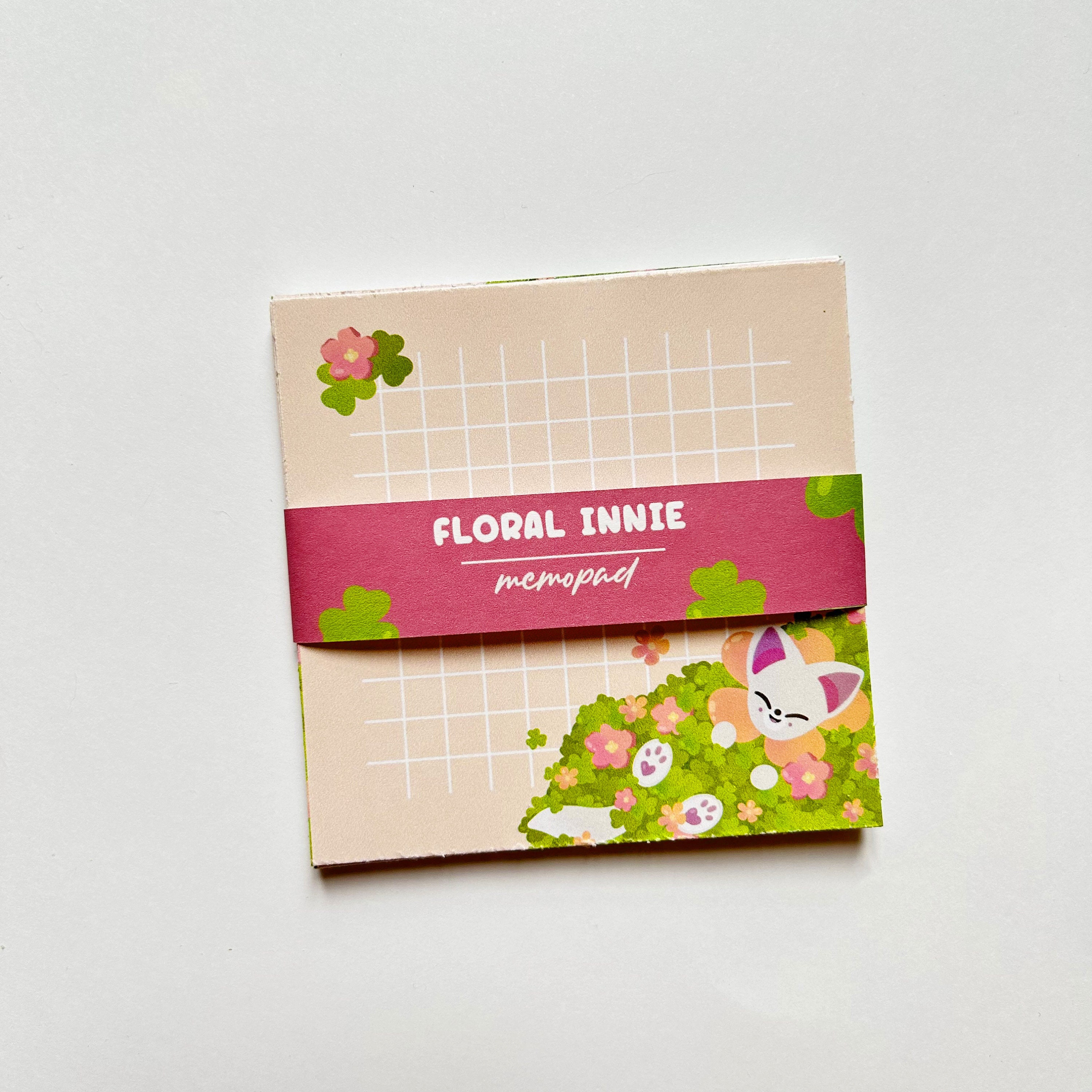 Floral Foxiny Memo Pad // Straykids - Etsy
