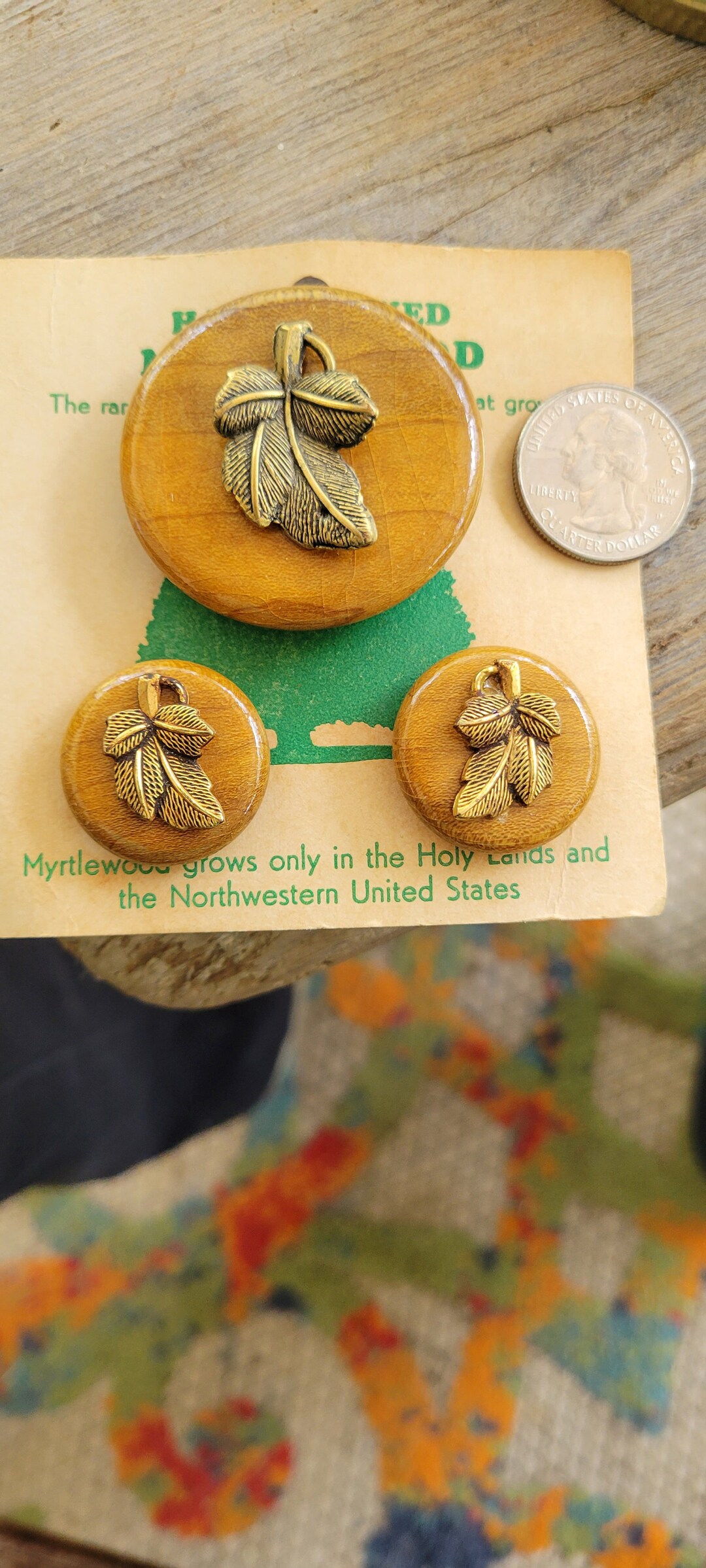 Hand Carved Myrtlewood Brooch Pin and Earring Set - Etsy