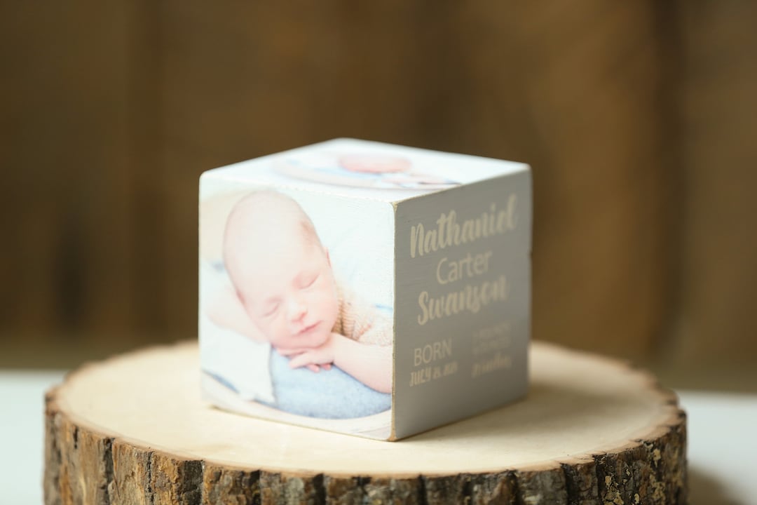 Baby Photo Cube, Baby Portraits With Birth Stats, Text With Photos on ...