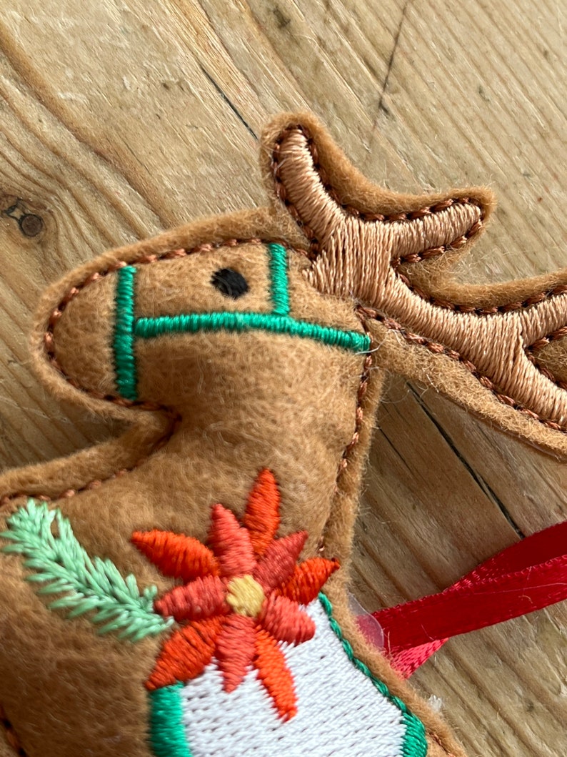 In the Hoop Reindeer Charming Christmas Ornament - Machine Embroidery ...