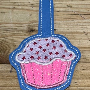 In the Hoop Cupcake Key Fob - Machine Embroidery Designs - Etsy