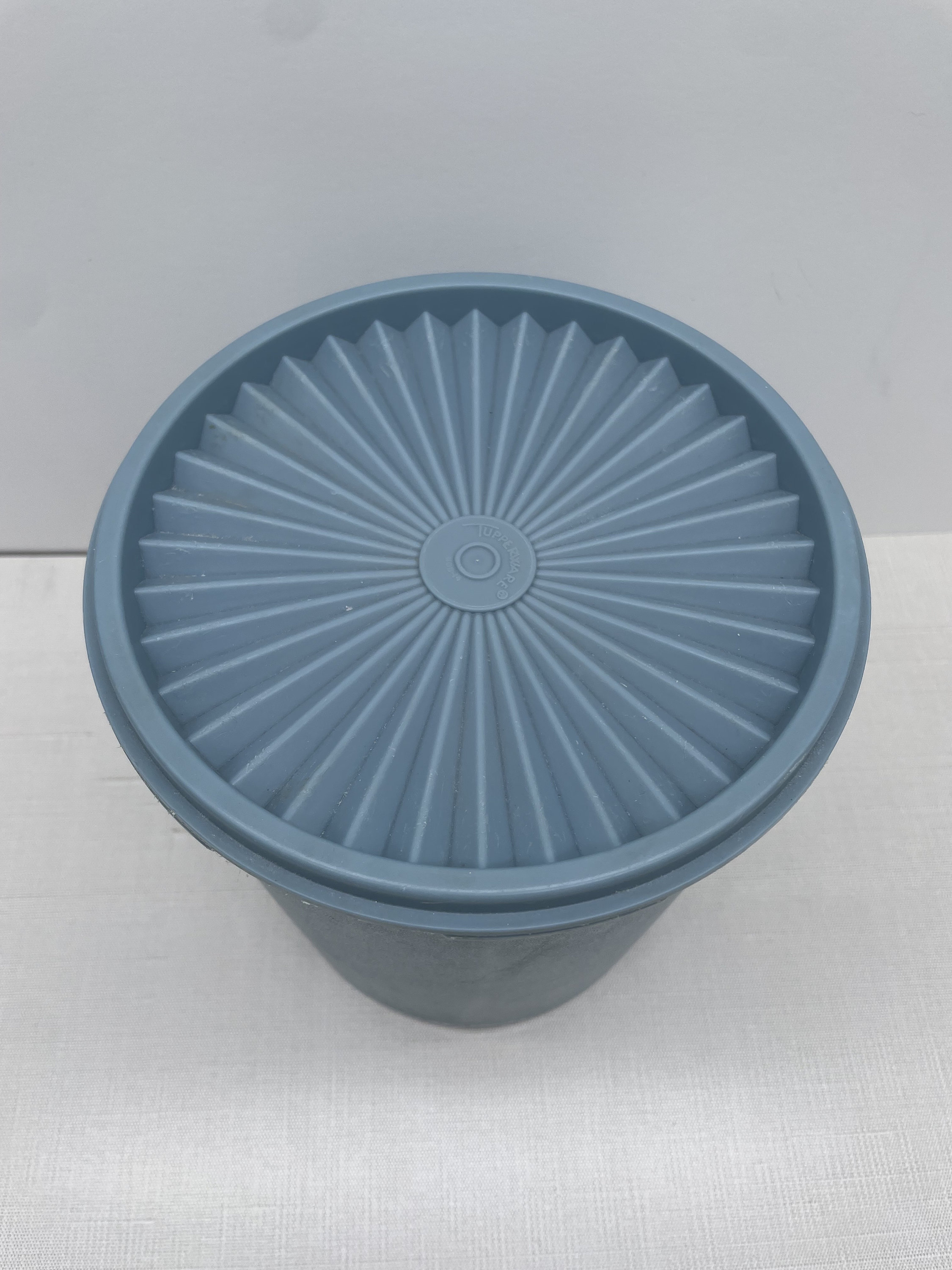 Vintage Tupperware Country Blue Canister 807-2 - Etsy