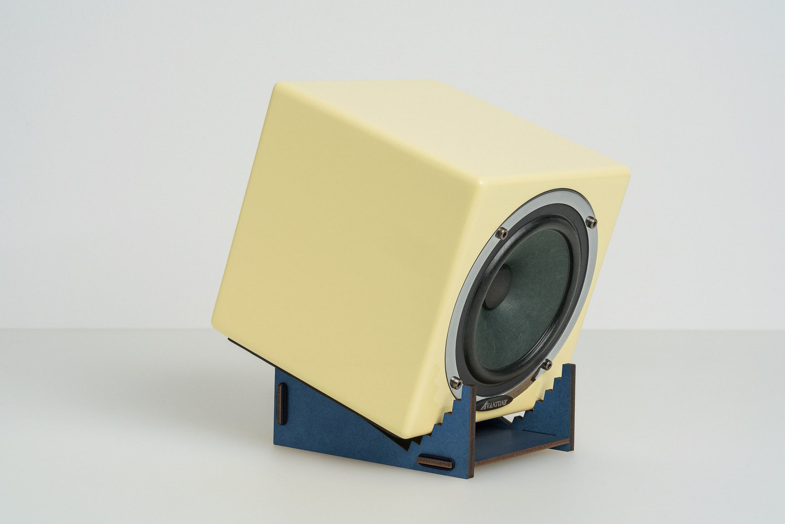 Bluestand Sound Studio Monitor Console Stand for Cubic Speakers Like ...