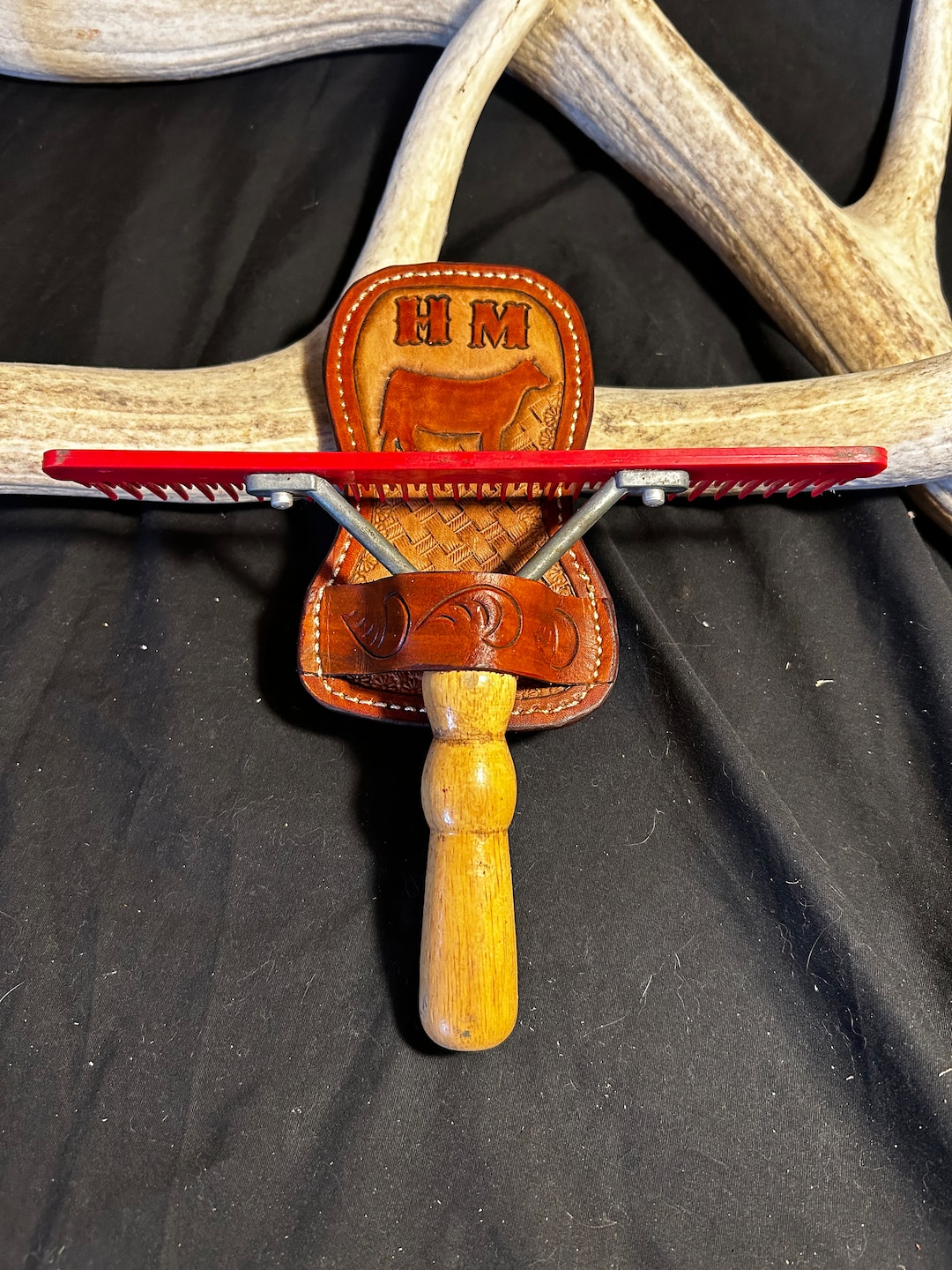 Custom Leather Cattle Comb Holder - Etsy