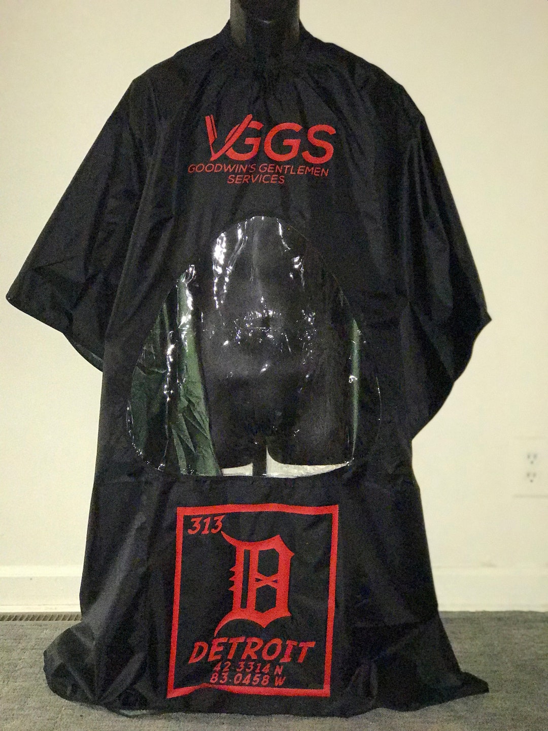 Custom Barber Cape With Window, Barber Cape, Stylist Cape, Salon Cape ...