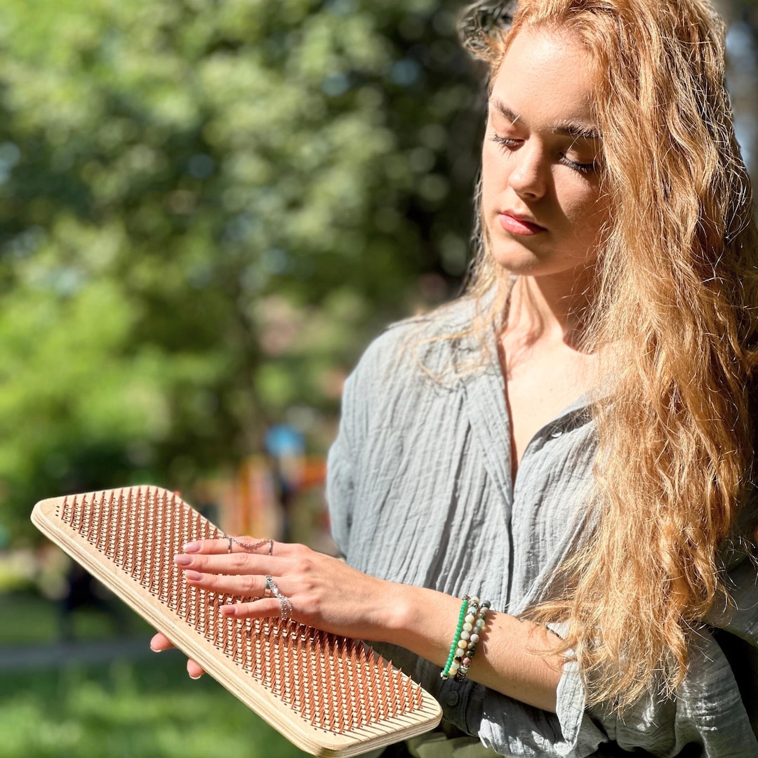Sadhu Board for Beginners | Wooden Yoga Board for Acupressure ...