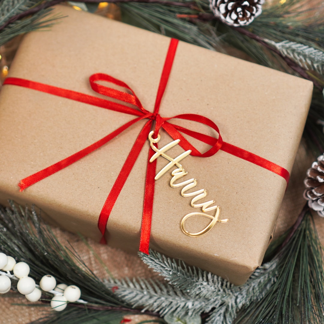 Personalised Gift Tags Acrylic Name Tags Gold Christmas Stocking Tags ...