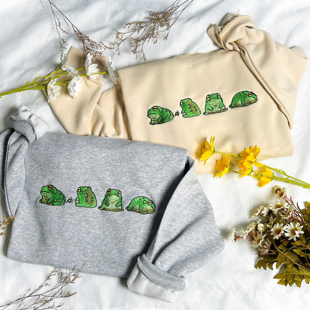 Frog Embroidered Sweatshirt Frog University T-shirt Embroidered ...