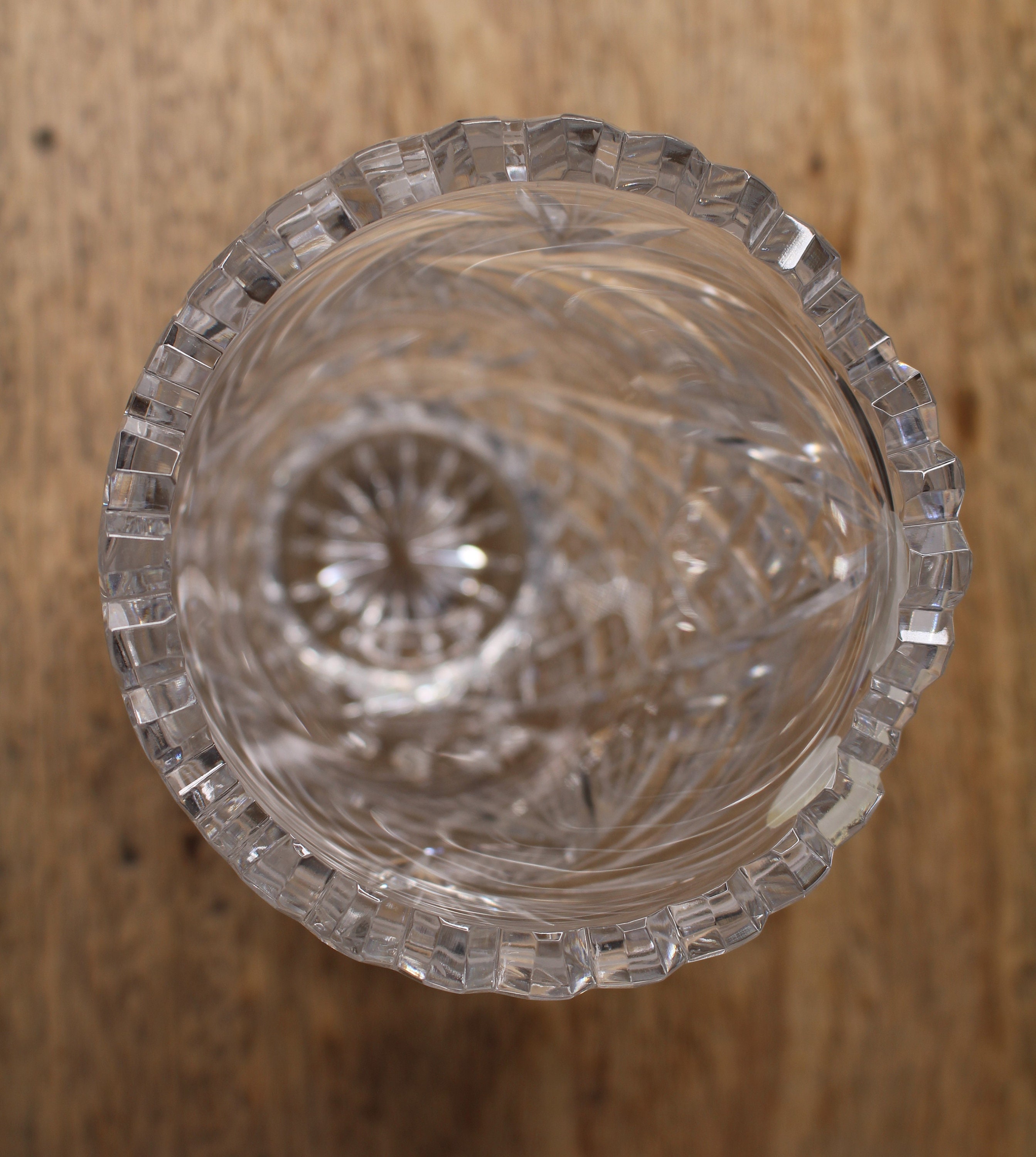 Bohemia Hand Cut Lead Crystal Vase With Beautiful Spiral Star Design & teeth Rim 25cm Tall, 24% ...