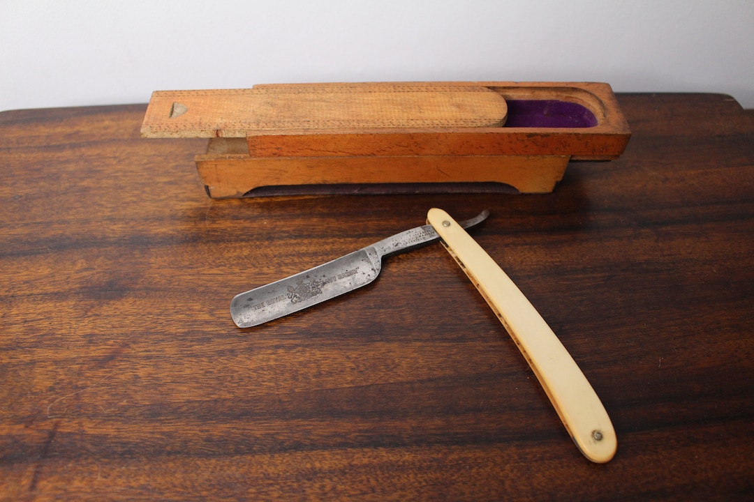 Antique "royal Navy" Straight / Cut Throat Razor by Thomas Turner With ...