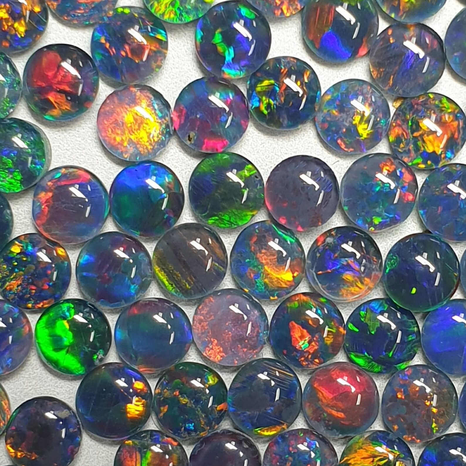 13225. 5mm Australian Opal Triplets: Round Cut Cabochon, Wholesale ...
