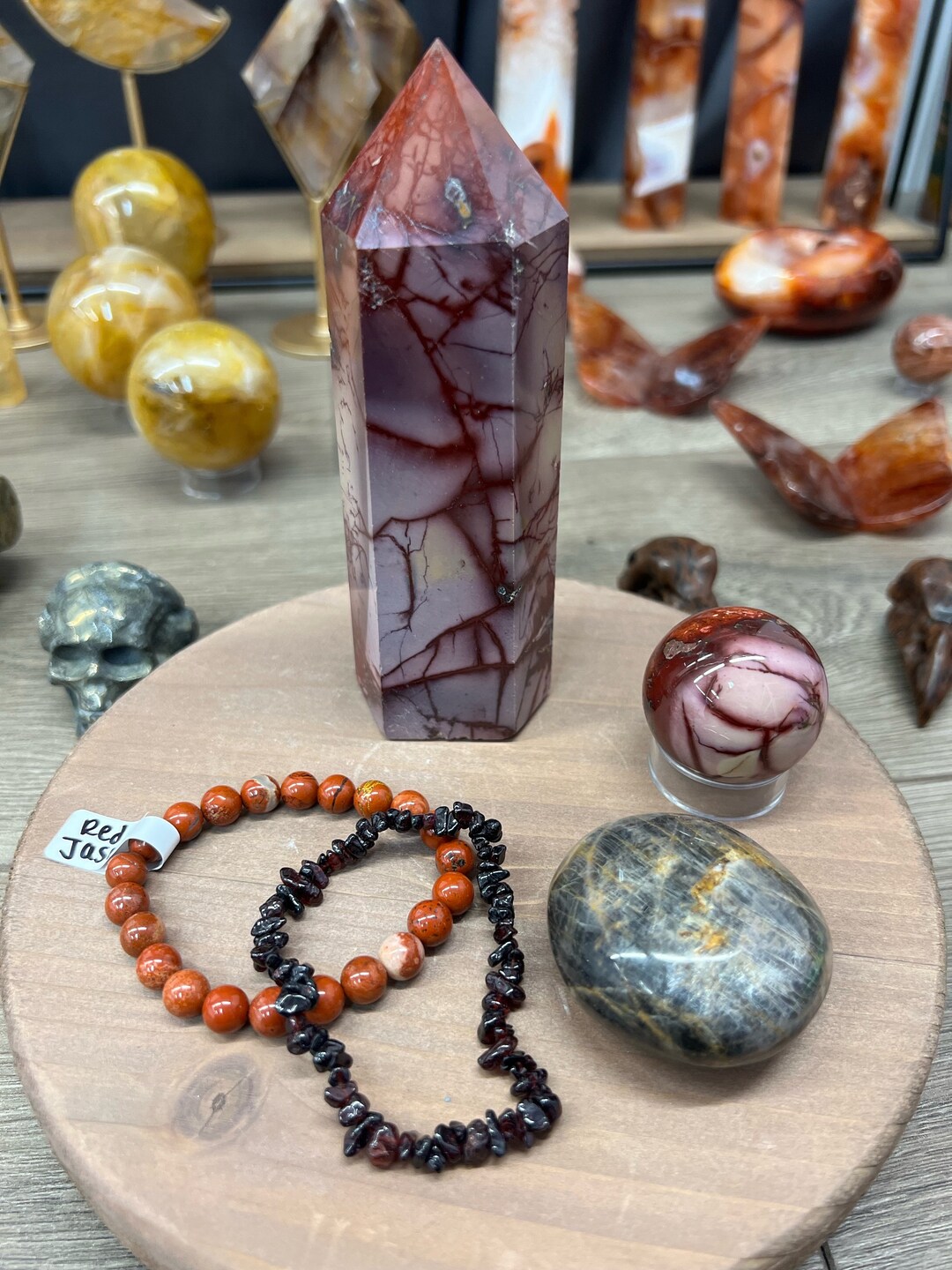 Mystery Box 𝒱𝒶𝓂𝓅𝒾𝓇ℯ 𝒢ℴ𝒹𝒹ℯ𝓈𝓈 Themed Intuitively Chosen Crystal Mystery Box Intuitive Crystals ...