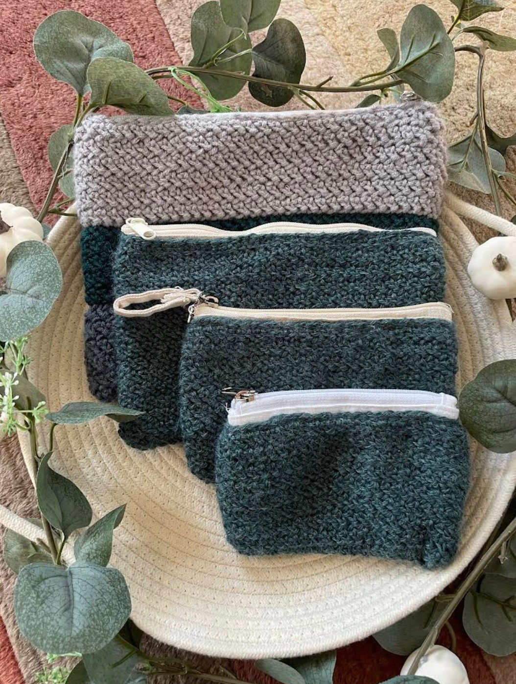 No Sew Crochet Zipper Pouch Pattern // Crochet Travel Bag Pattern ...