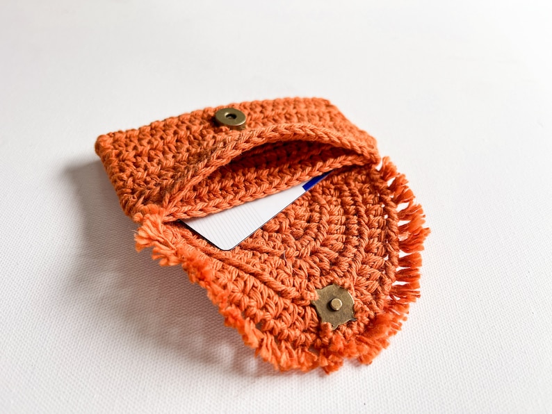 Crochet Wallet Pattern, Easy Crochet Wallet Tutorial, Small DIY Wallet ...