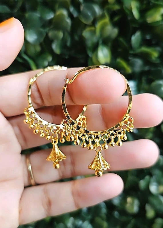 22kt gold hook earrings store