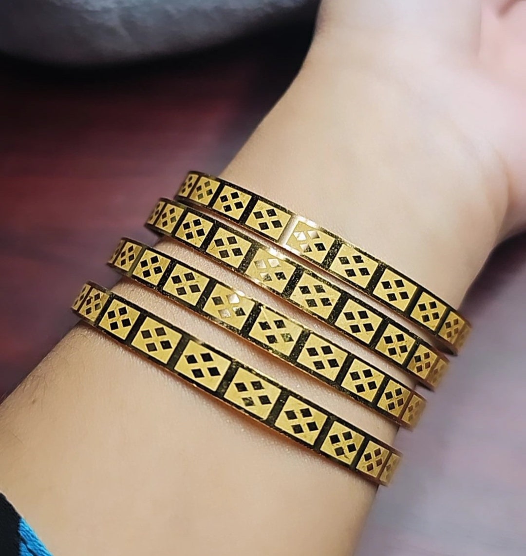 22k Gold Plated Bangles: Set of 4 Dubai Style Bracelets - Etsy