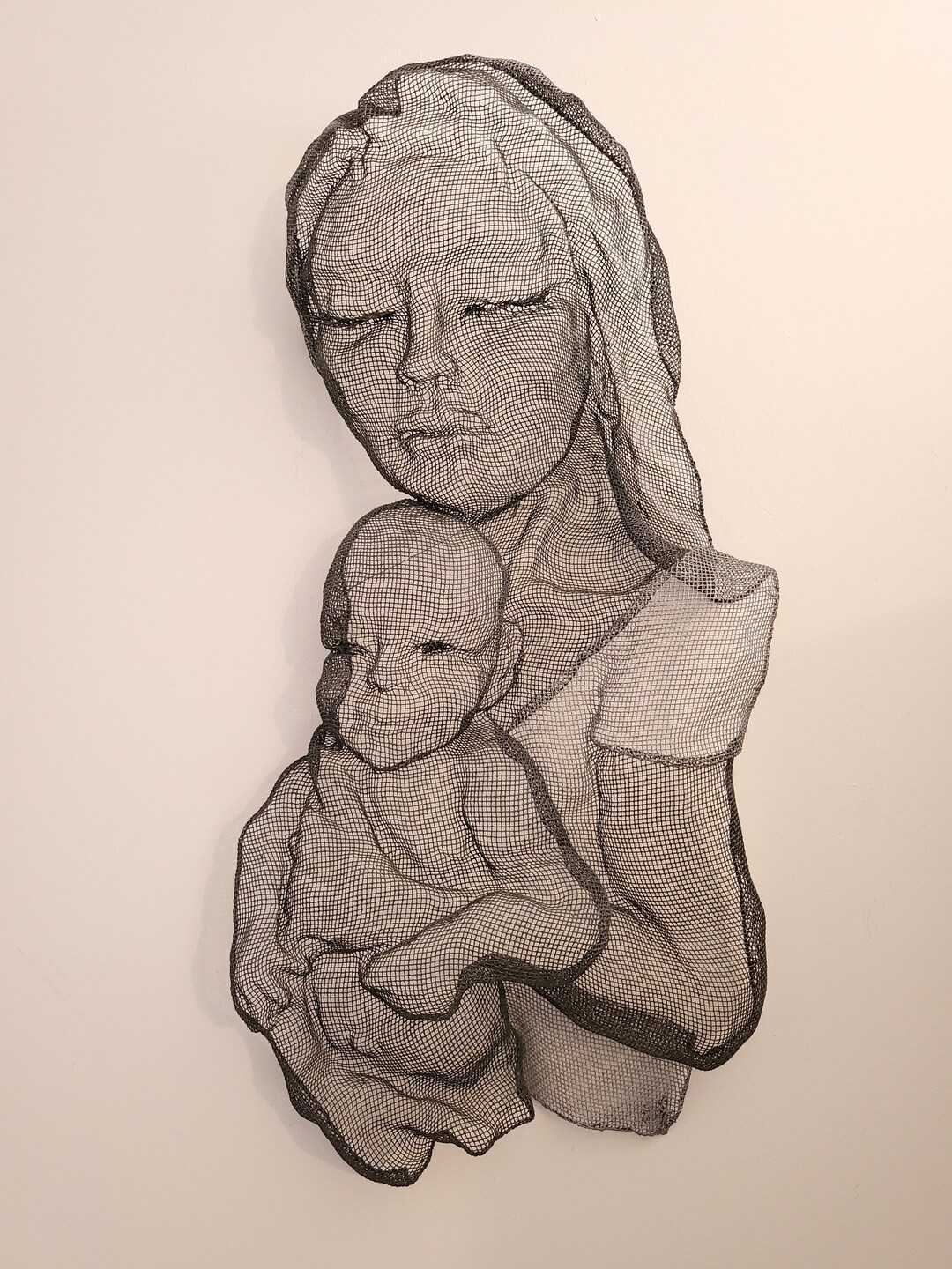 3D Wire Mom With Baby Iron Mesh Sculpture,wall Art ,lovely Mom ,art in ...