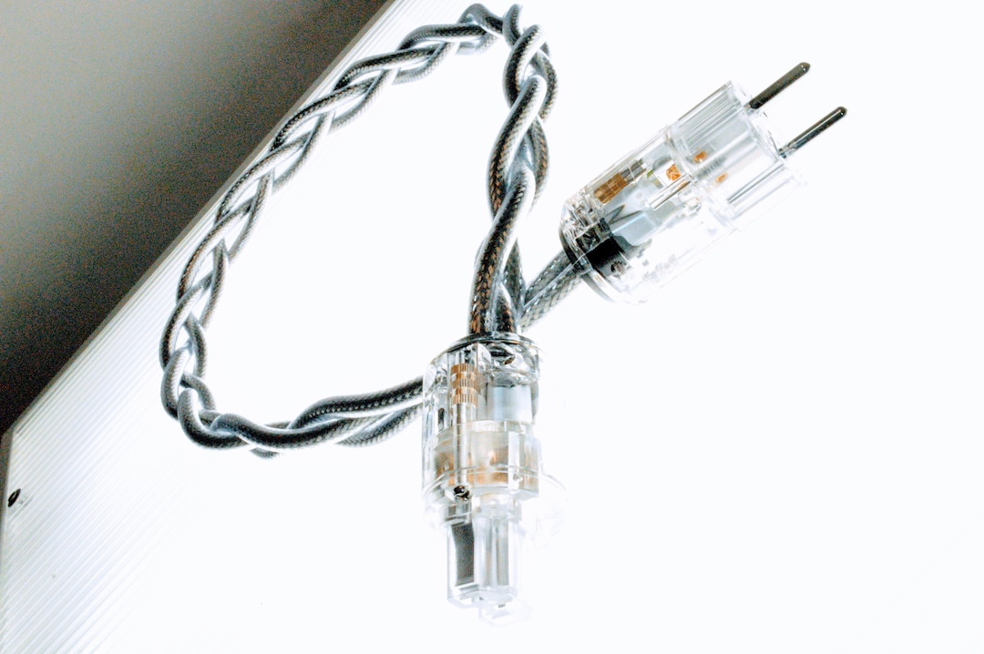 The Crystal Conductor. Audiophile Power Cable. US 3-pin or Euro 2-pin ...