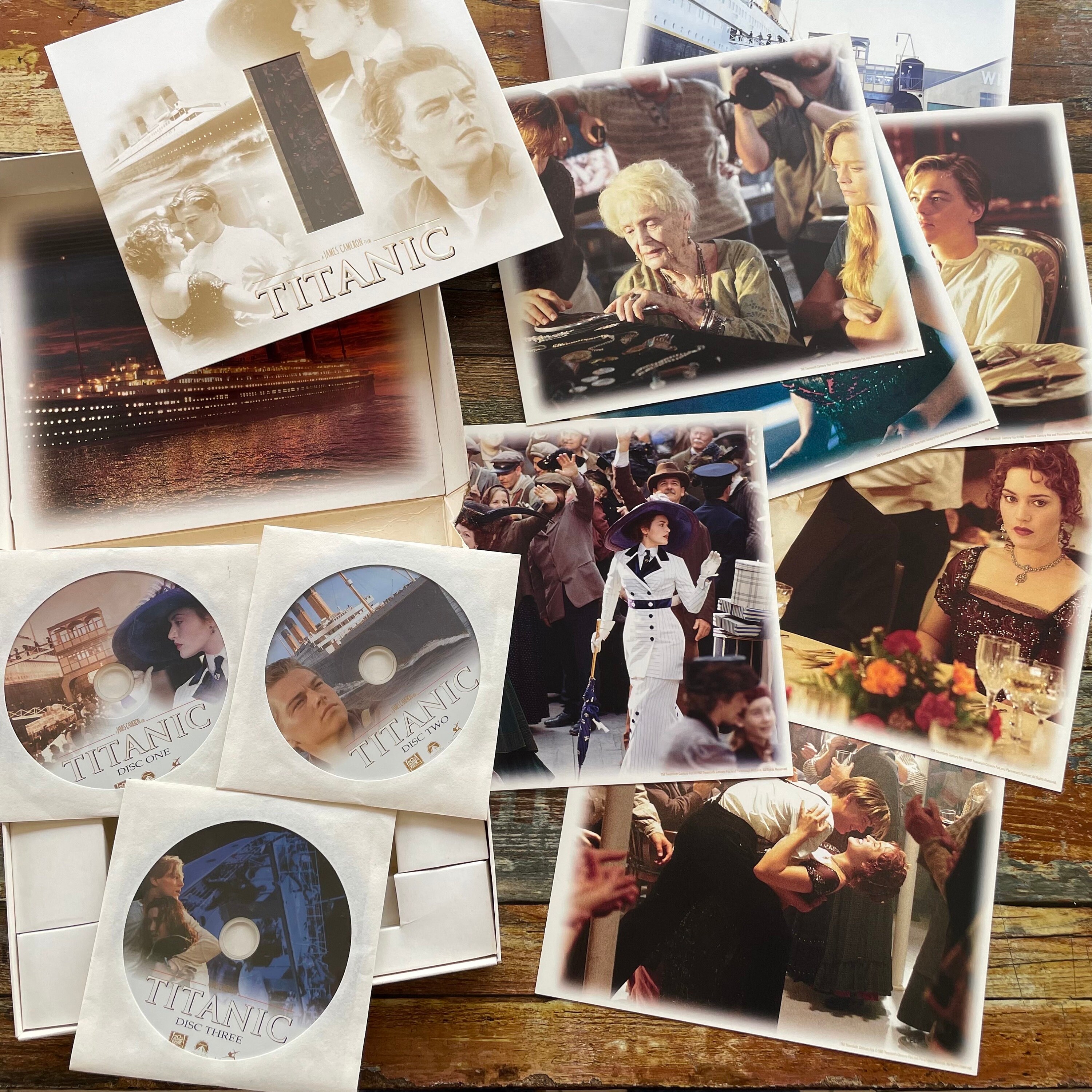 Vintage 90s Titanic VCD Collectors Set Ltd Edition Singapore With 35mm ...