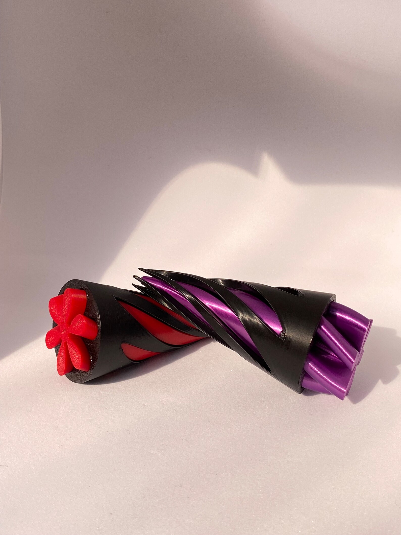 Impossible Vortex Cones | Kinetic Fidget Toy | Optical Illusion ...