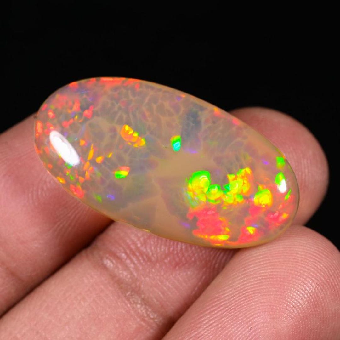 17 Crt Opal Ethiopian Opal Rare Unique Piece Welo Fire Opal Oval Shape ...