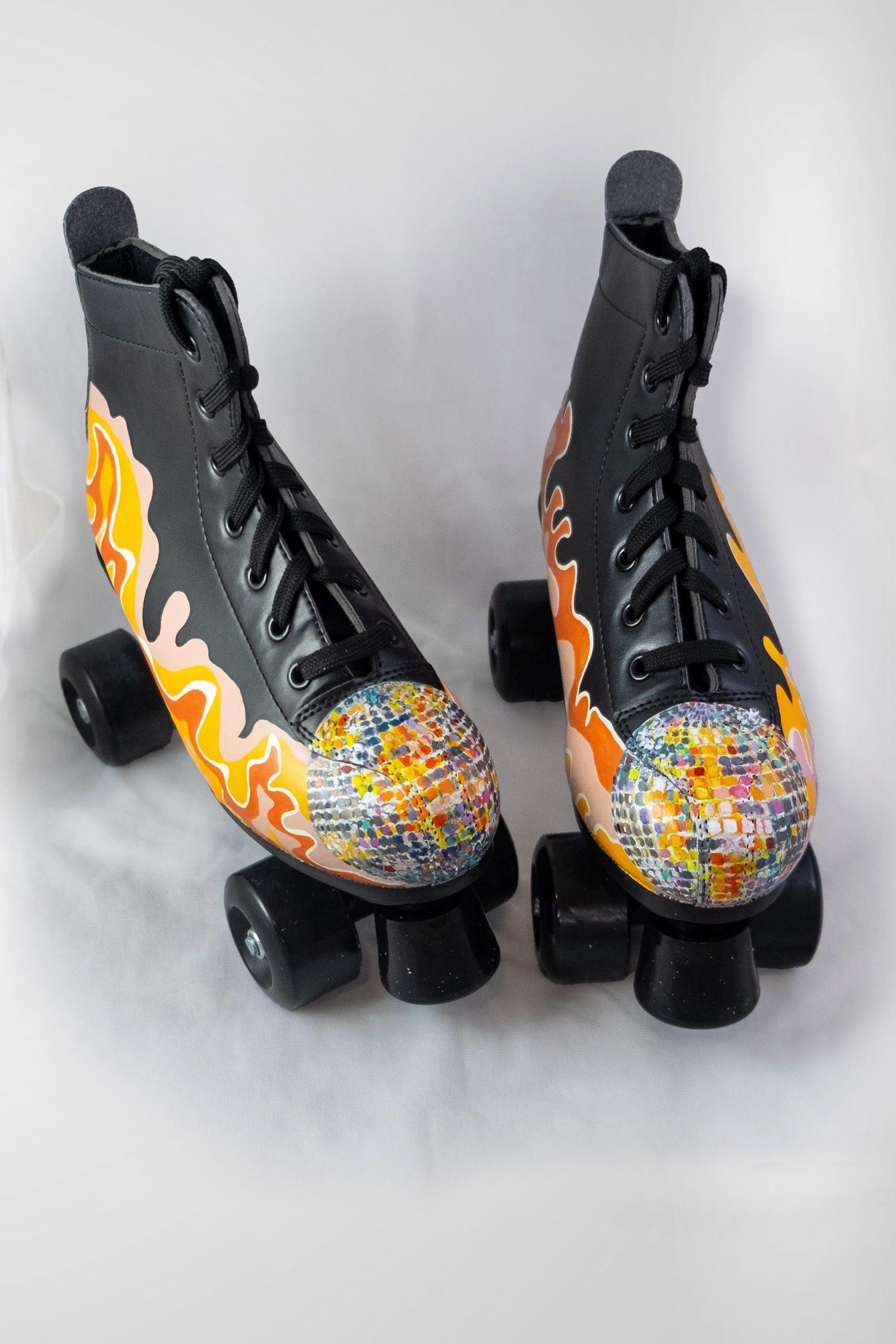 Hand-painted 70s Roller Skates - Etsy