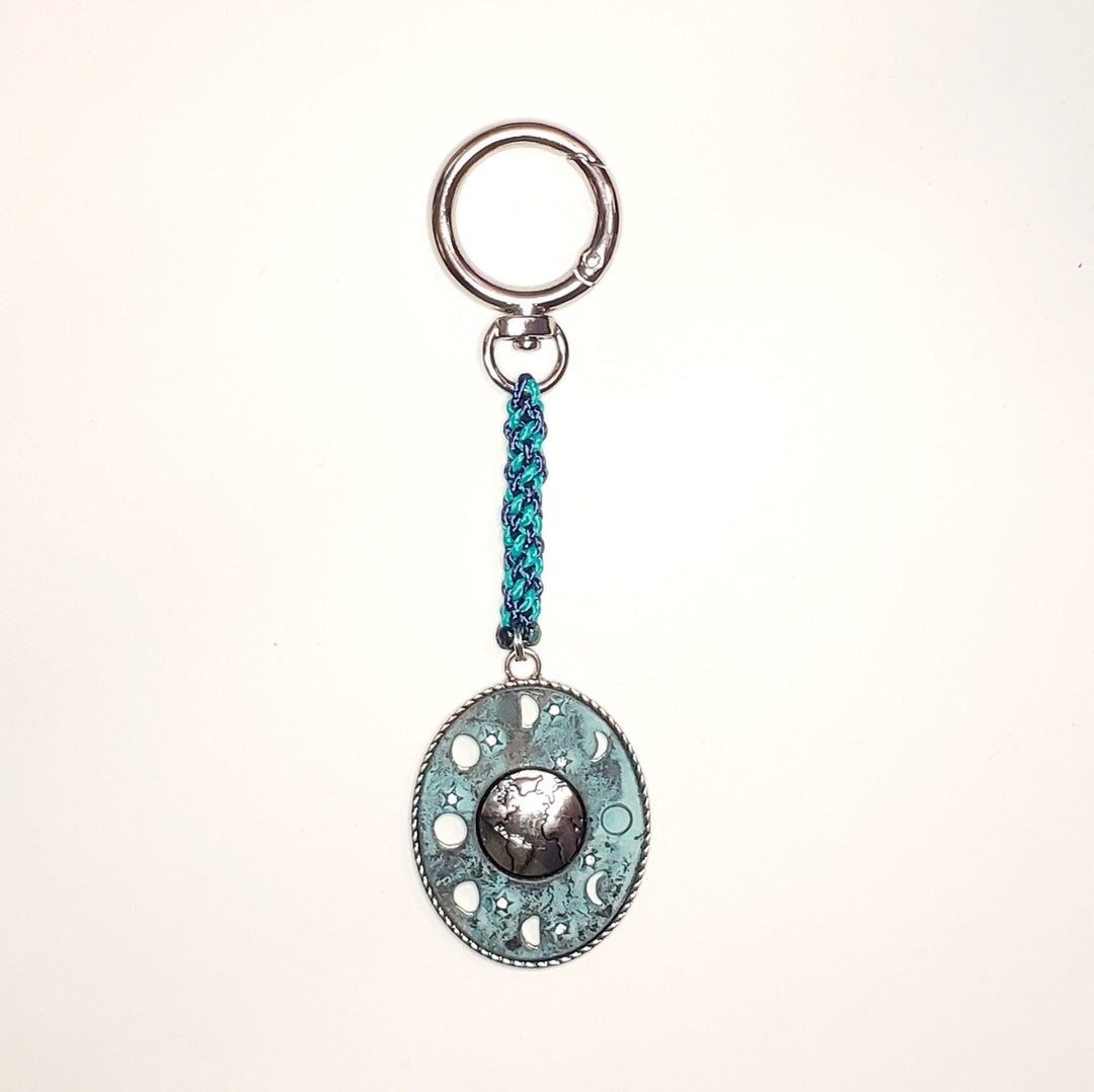Moon Phase and Earth Keychain - Etsy