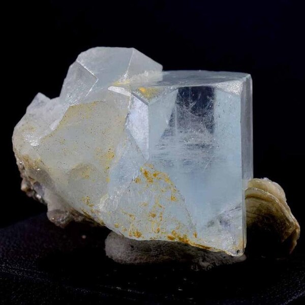 Beryl Crystal - Etsy