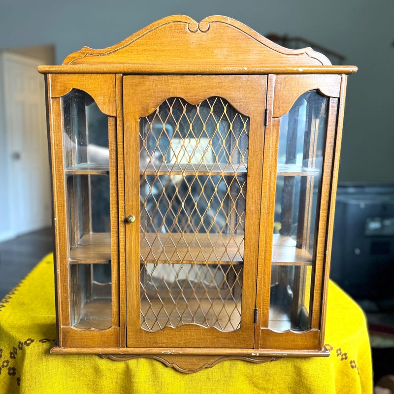 Large Wooden Trinket Display Shelf - Etsy