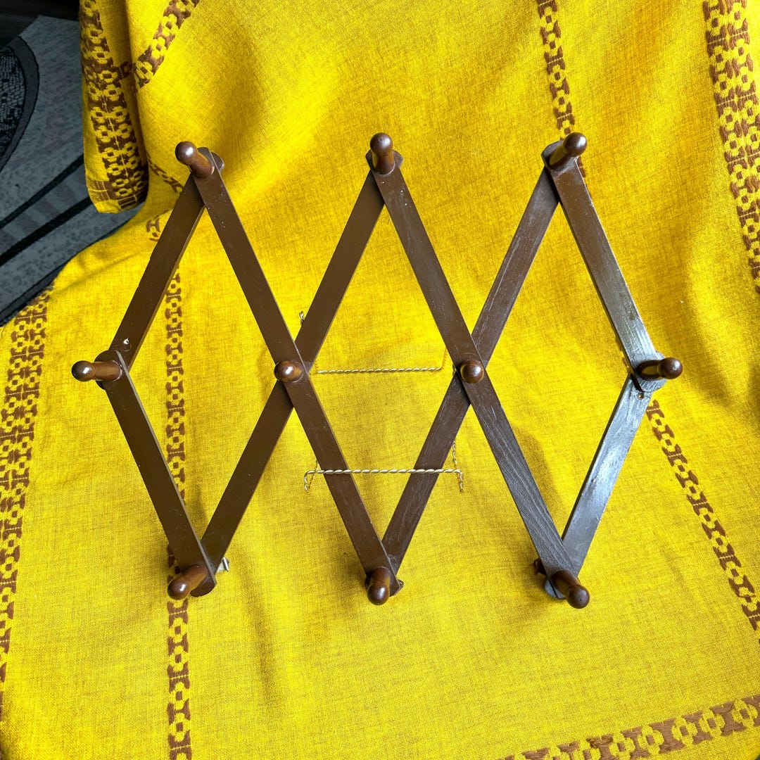 Vintage 10 Peg Accordian Rack Entryway Hooks Dog Leash Rack Mug Rack ...