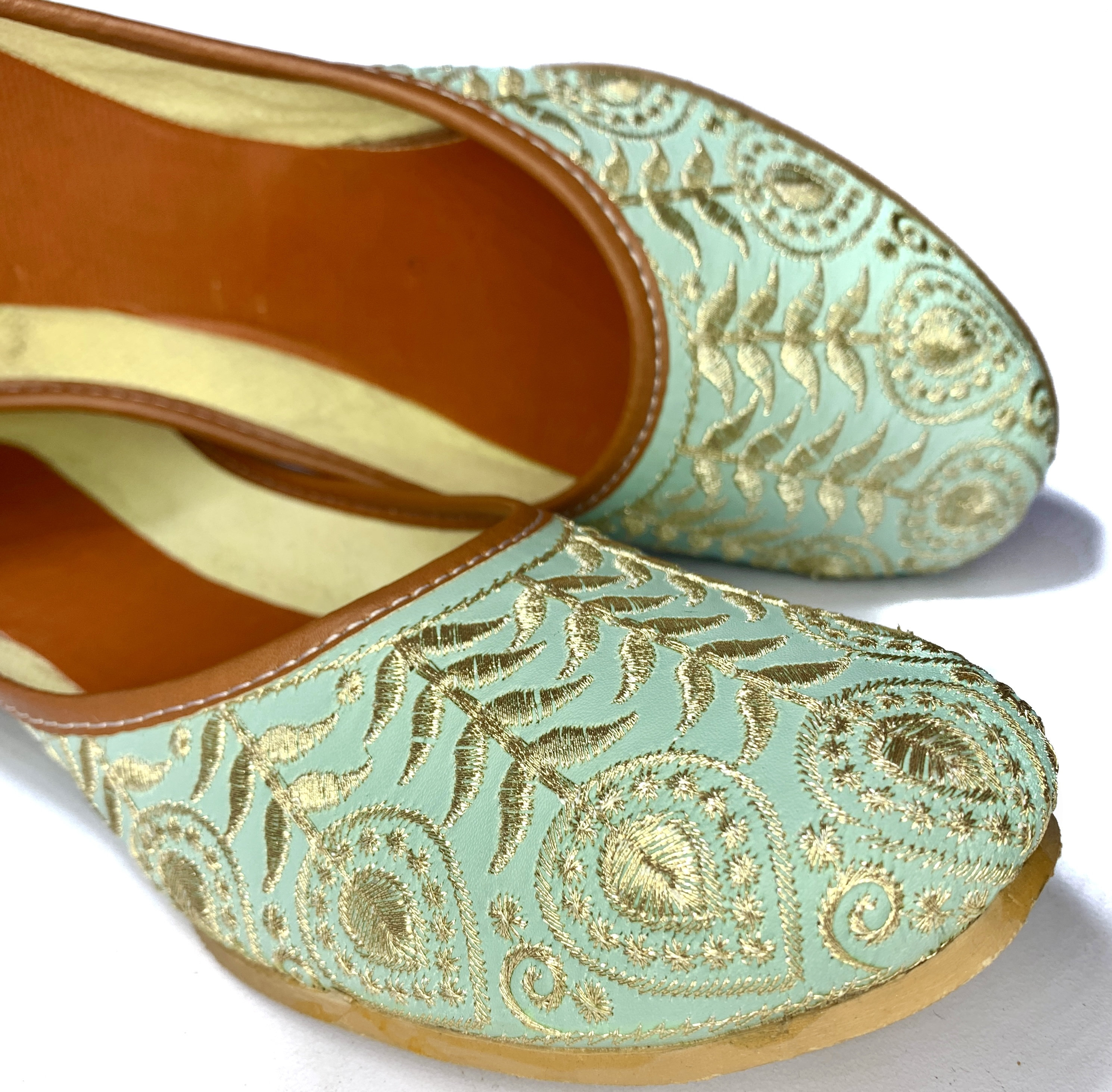 Embroidered Traditional Indian Jutti, Formal Indian Jutti Shoe for ...