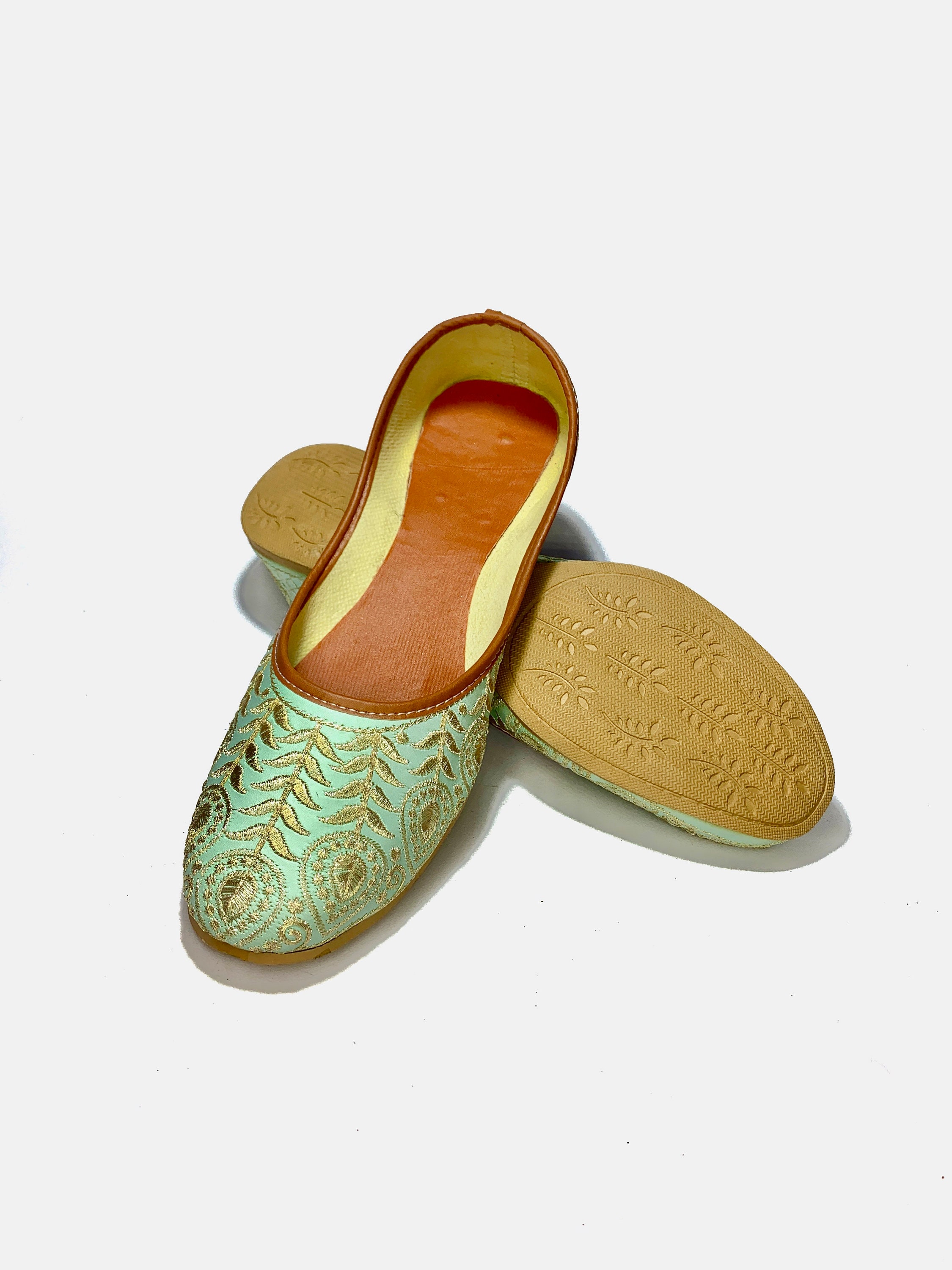 Embroidered Traditional Indian Jutti, Formal Indian Jutti Shoe for ...