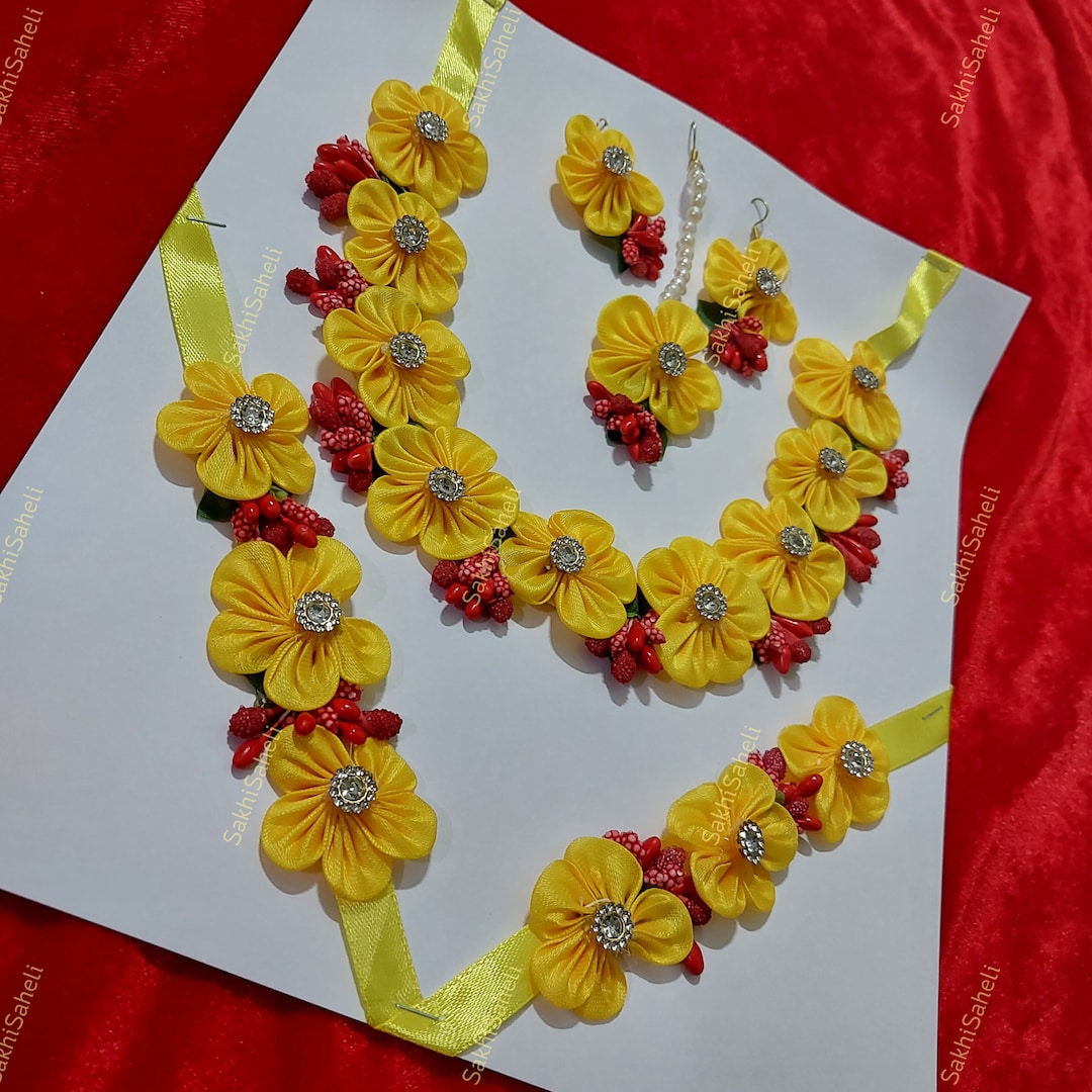 Haldi Floral Jewelry Set, Indian Wedding, Mehendi, Baby Shower - Etsy