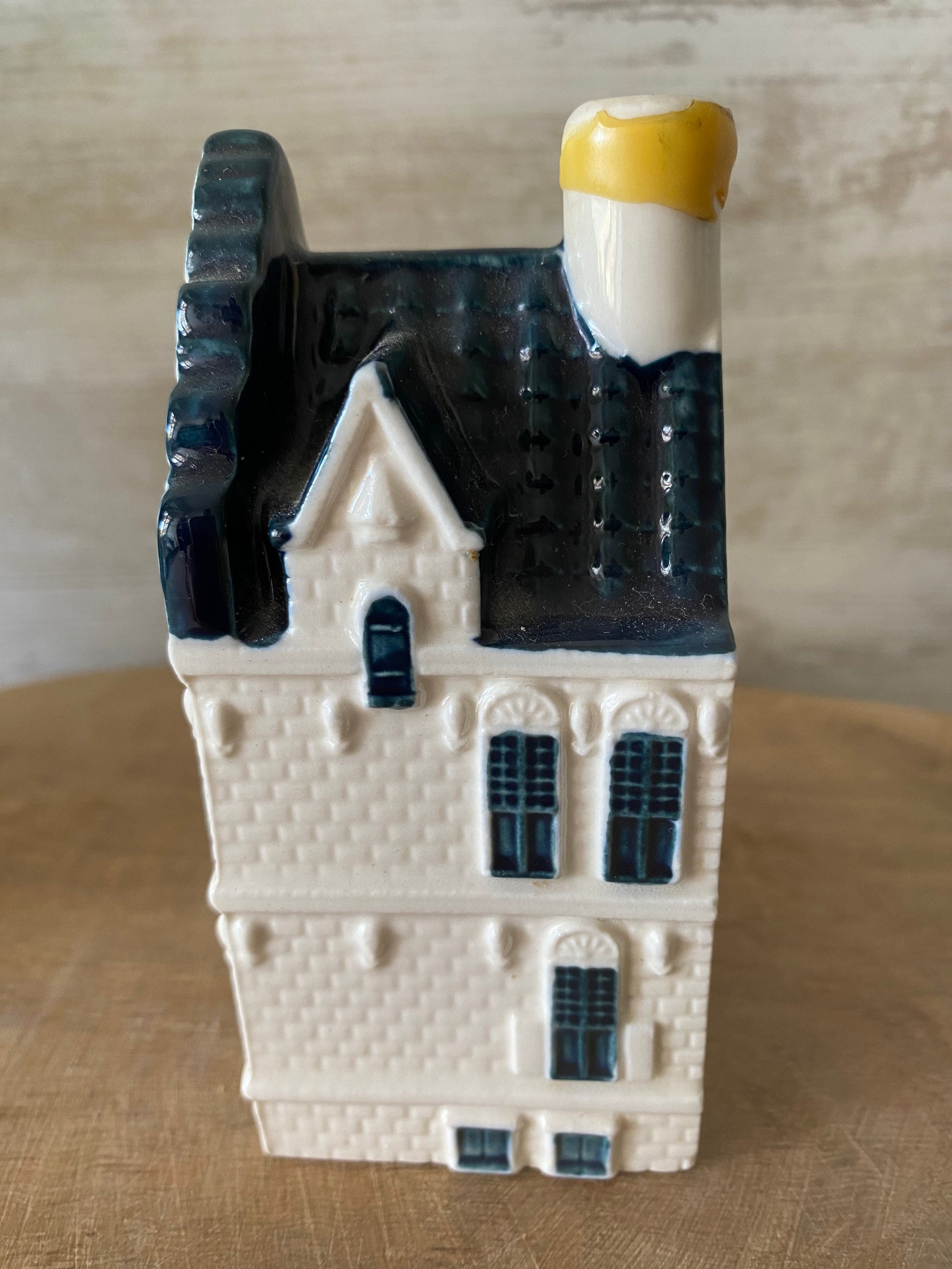 KLM Delft Bols House . Collectible Miniature Delft House Numbers 81 KLM ...