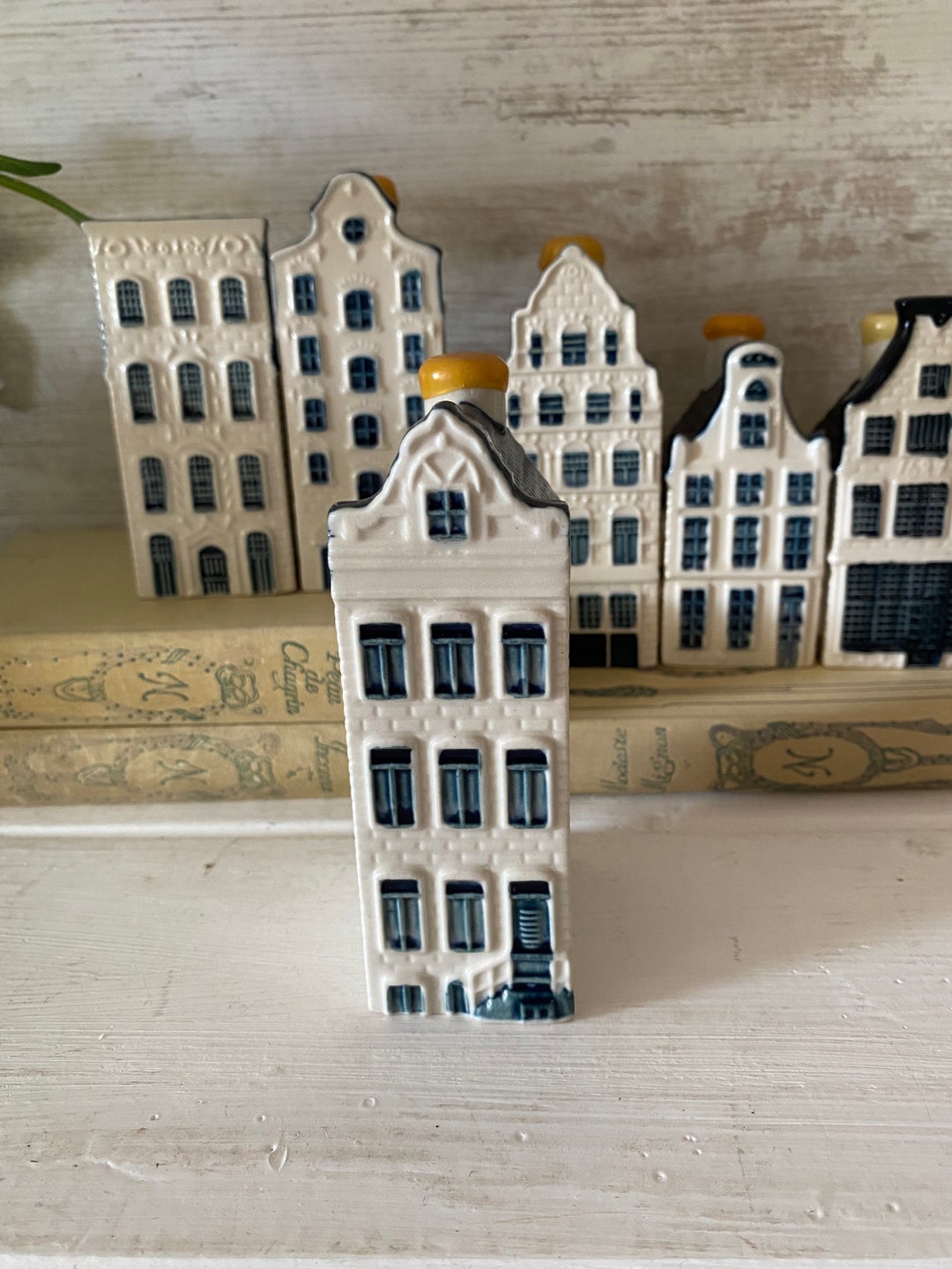 KLM Delft Bols House . Collectible Miniature Delft House Numbers 58 KLM ...