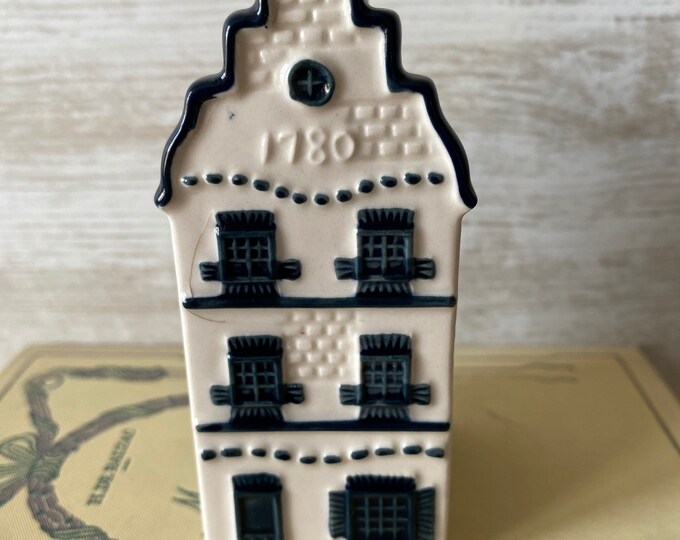 KLM Delft Bols House . Collectible Miniature Delft House Numbers 3 ...