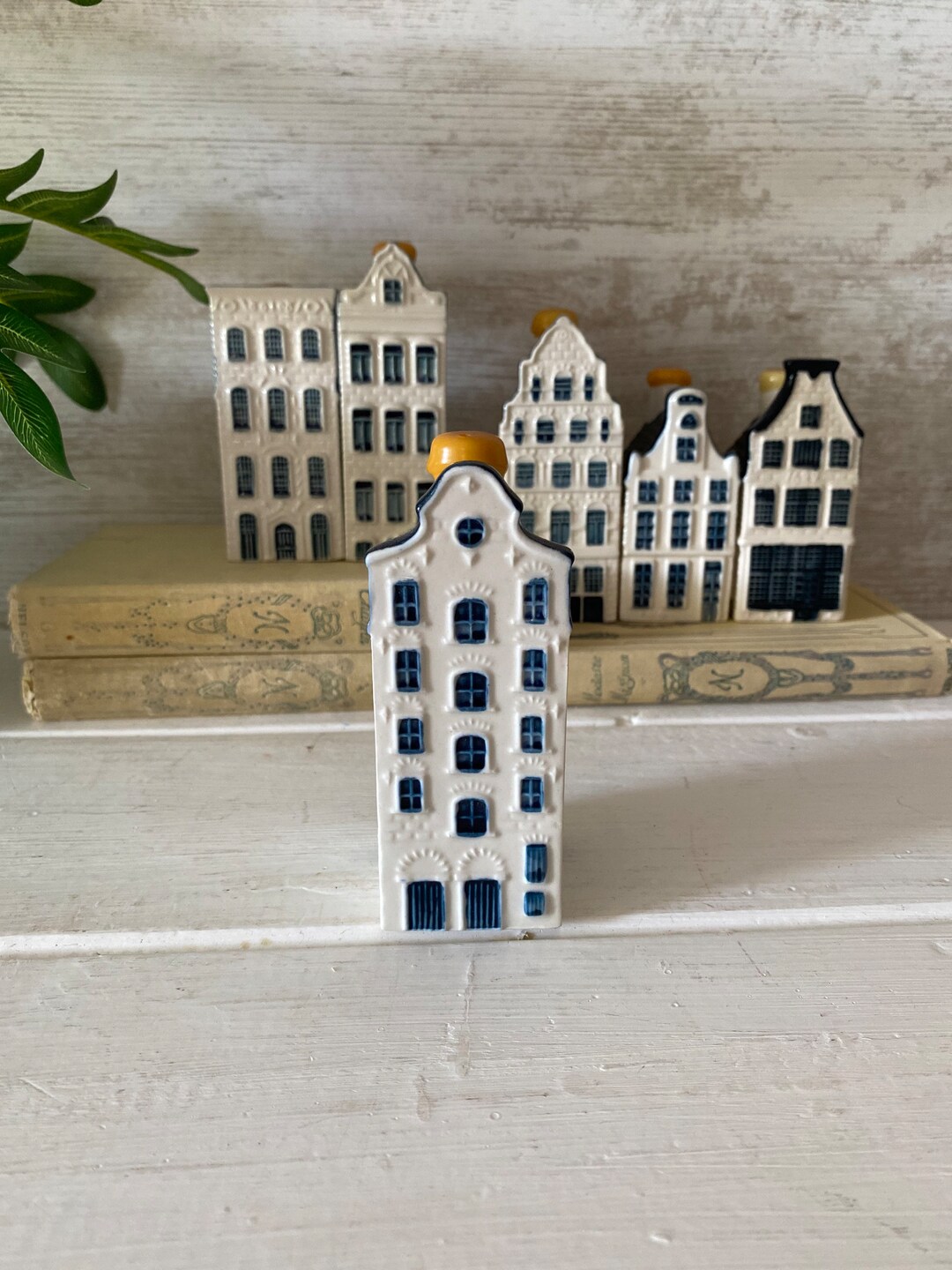 KLM Delft Bols House . Collectible Miniature Delft House Numbers 33 KLM ...