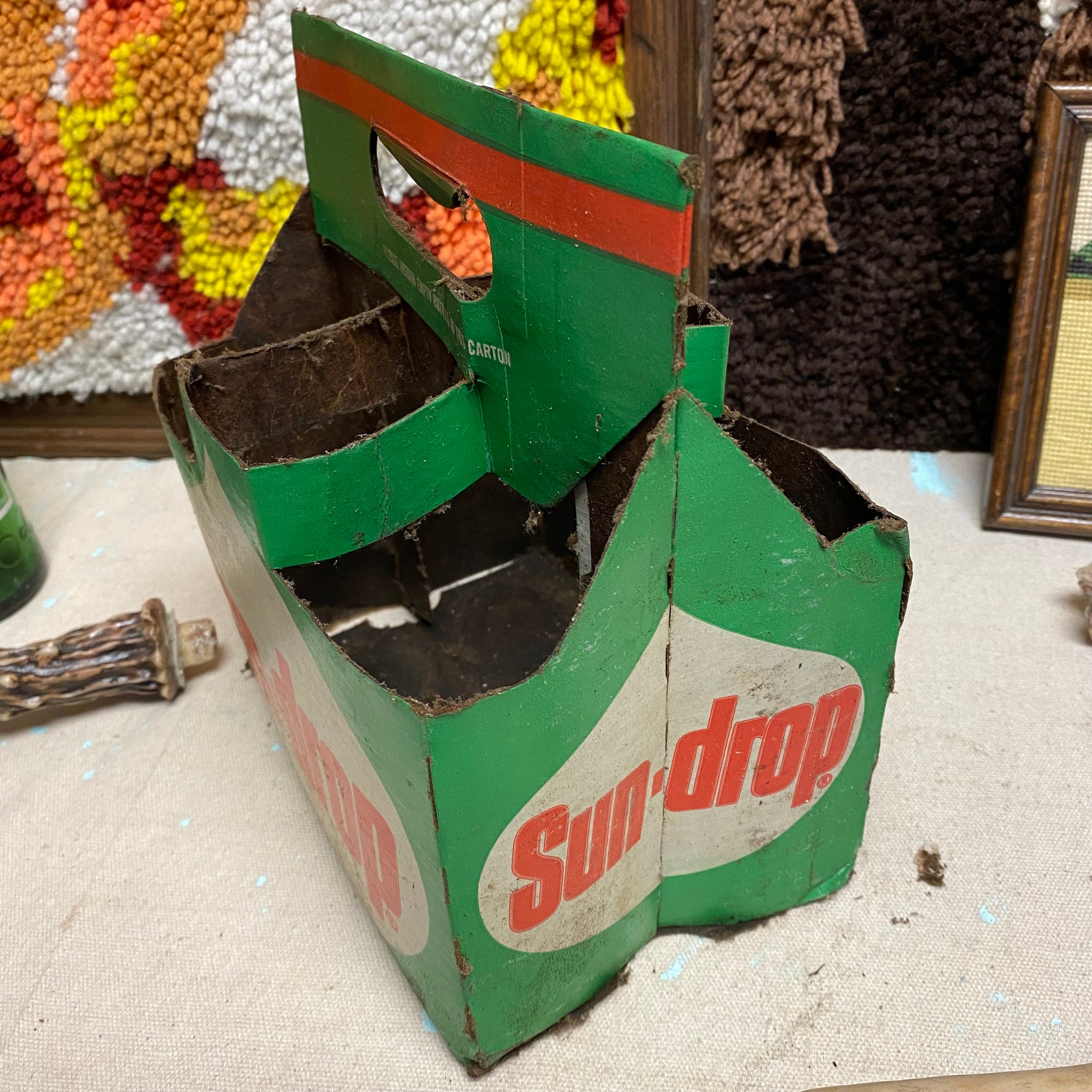 Vintage Sun Drop Carrier and 6 Vintage Soda Bottles - Etsy