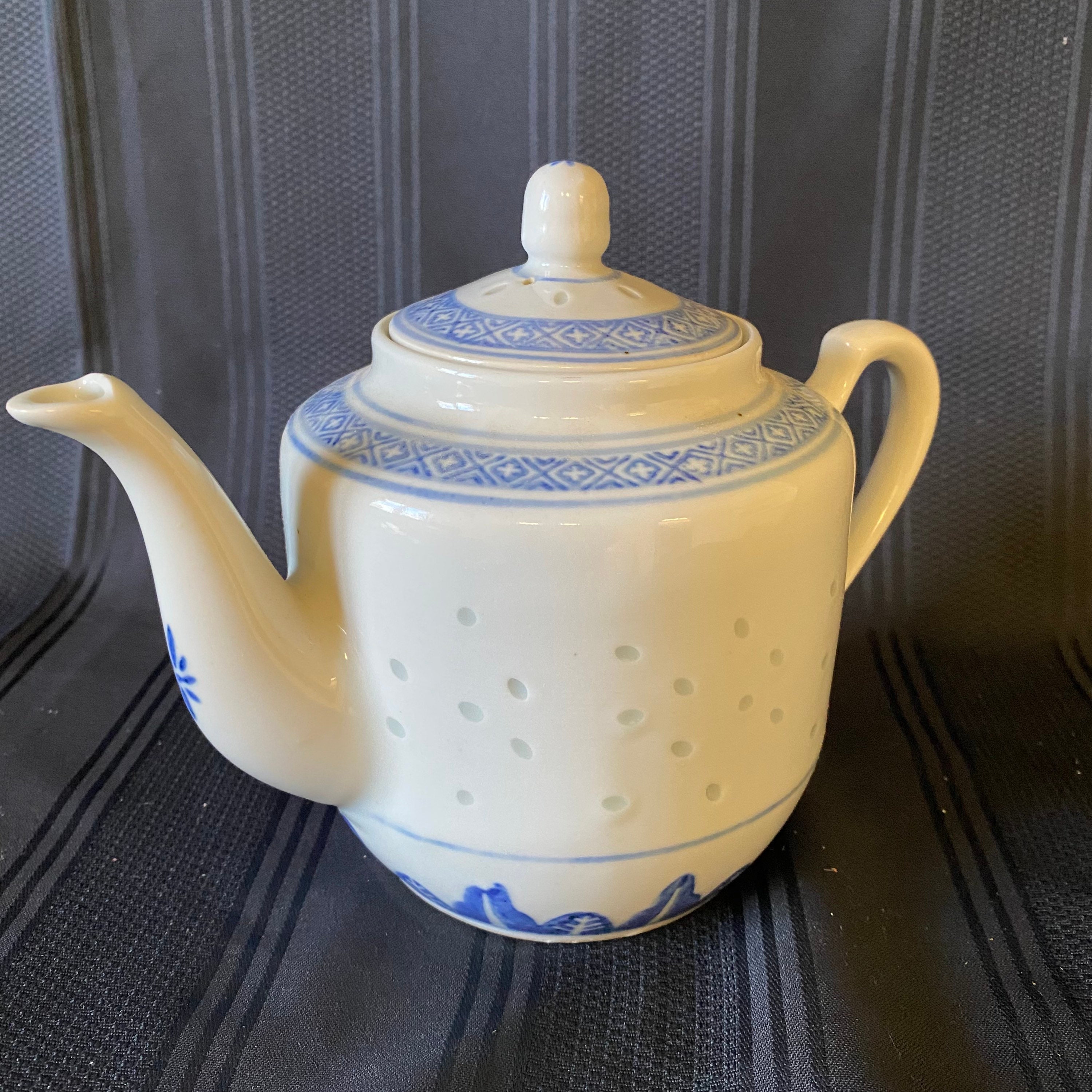 Vintage Chinese Rice Grain Tea Pot and Lidded Cup - Etsy