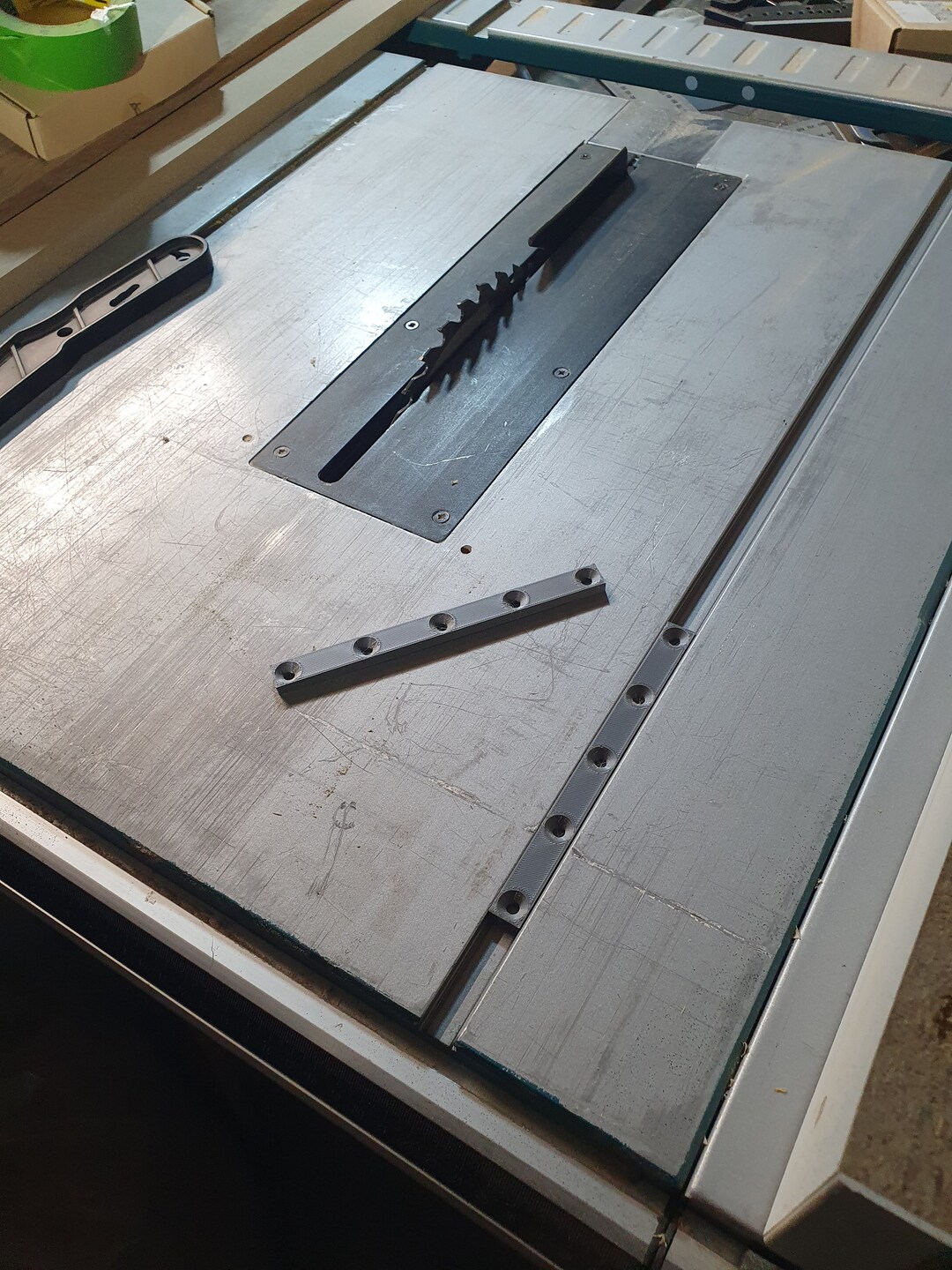 Makita MLT100 Table Saw Mitre Slot Runners for Cross Cut Sled & Jigs ...